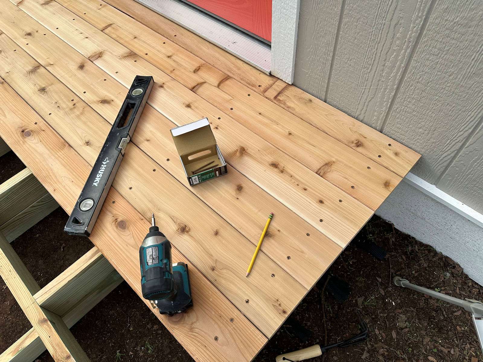 Building The Steps To My Workshop - Part 1 - Addicted 2 Decorating®