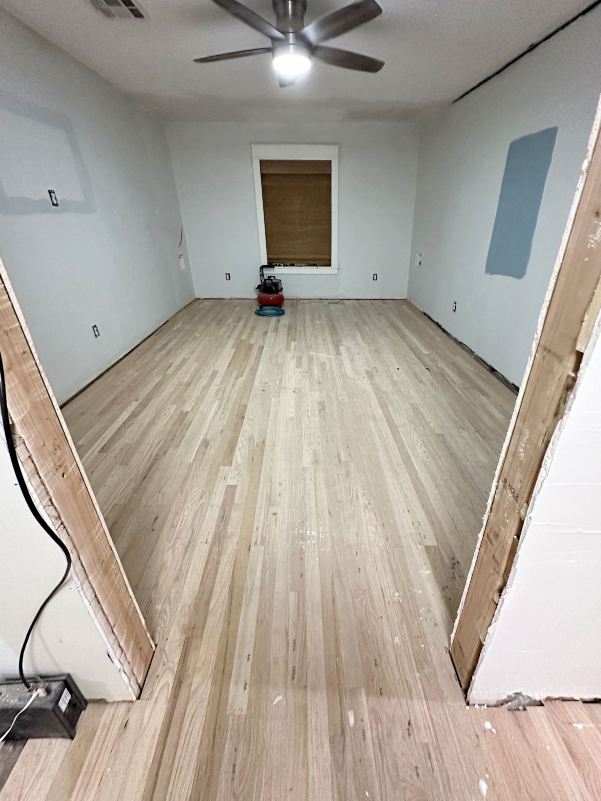 Our Bedroom Suite Has Flooring! - Addicted 2 Decorating®