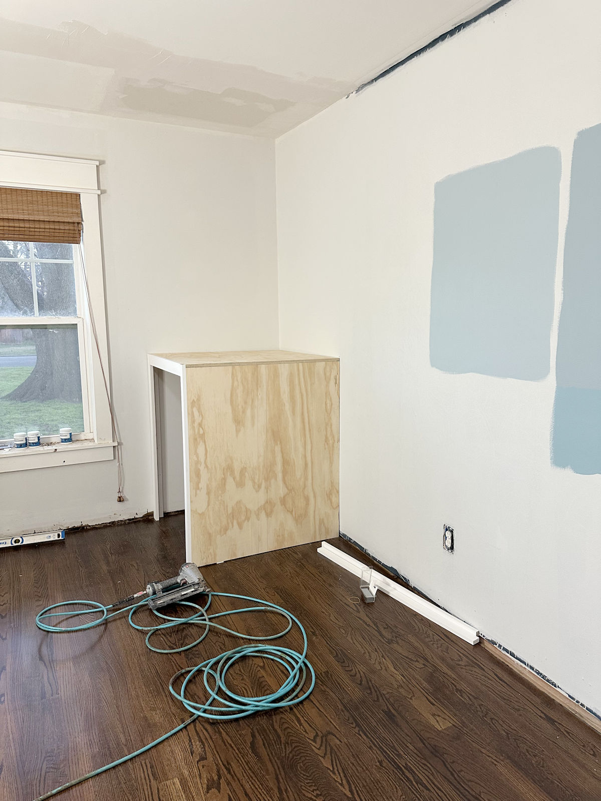 Closet/Laundry Room Progress - I Finally Built Something! (Building A ...