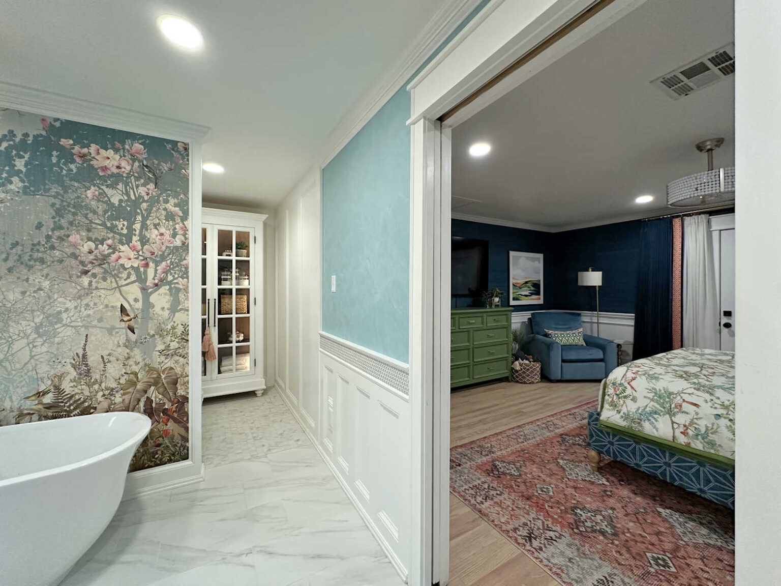Photo Tour Of Our Whole Master Bedroom Suite (Foyer, Walk-In Closet ...